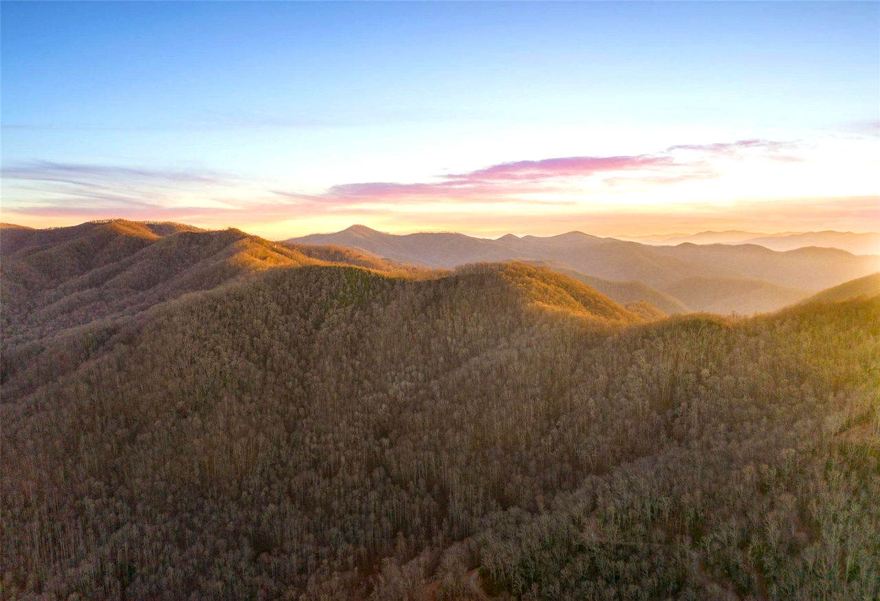 "Stunning 4.35-Acre Mountain Lot for Sale in Whittier, NC ...